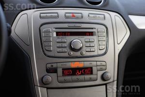 Zils Ford Mondeo 2007 Rīga, ar dzinēja tilpumu 2.00 L un nobraukumu 338 tūkst. km par 2990 €, foto 19 vietnē AUTOMOTO.COM.LV