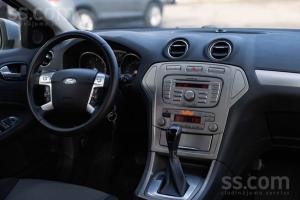 Zils Ford Mondeo 2007 Rīga, ar dzinēja tilpumu 2.00 L un nobraukumu 338 tūkst. km par 2990 €, foto 23 vietnē AUTOMOTO.COM.LV