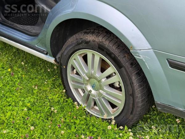 Zils Ford Mondeo 2007 Rīga, ar dzinēja tilpumu 2.00 L un nobraukumu 373 tūkst. km par 950 €, foto 6 vietnē AUTOMOTO.COM.LV
