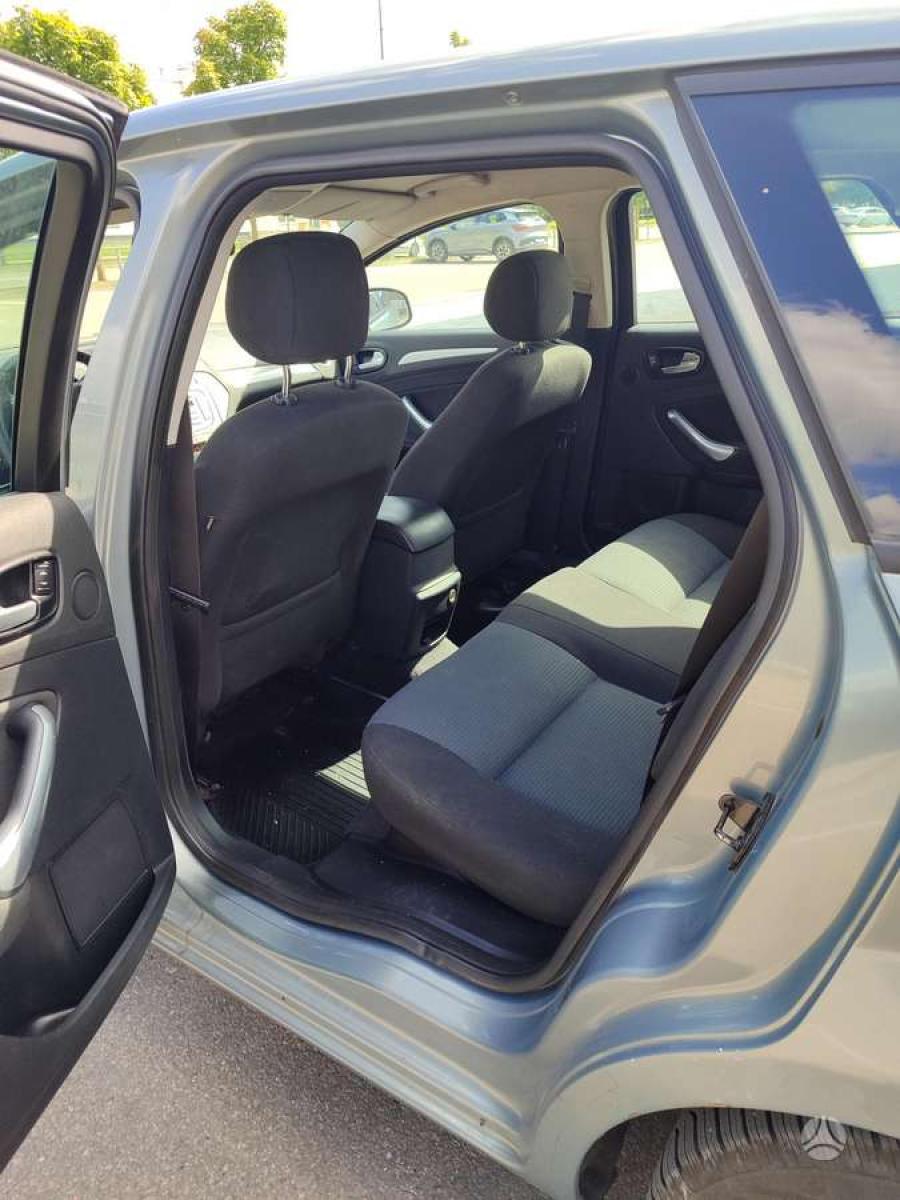 Blue Ford Mondeo 2007 in Akmene, with an engine capacity of 1.75 L and mileage of 324 thousand km for 1500 €, photo 9 on AUTOMOTO.COM.LV