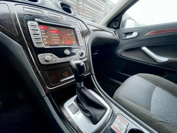 Blue Ford Mondeo 2008 in Riga, with an engine capacity of 2.00 L and mileage of 0 thousand km for 2200 €, photo 9 on AUTOMOTO.COM.LV