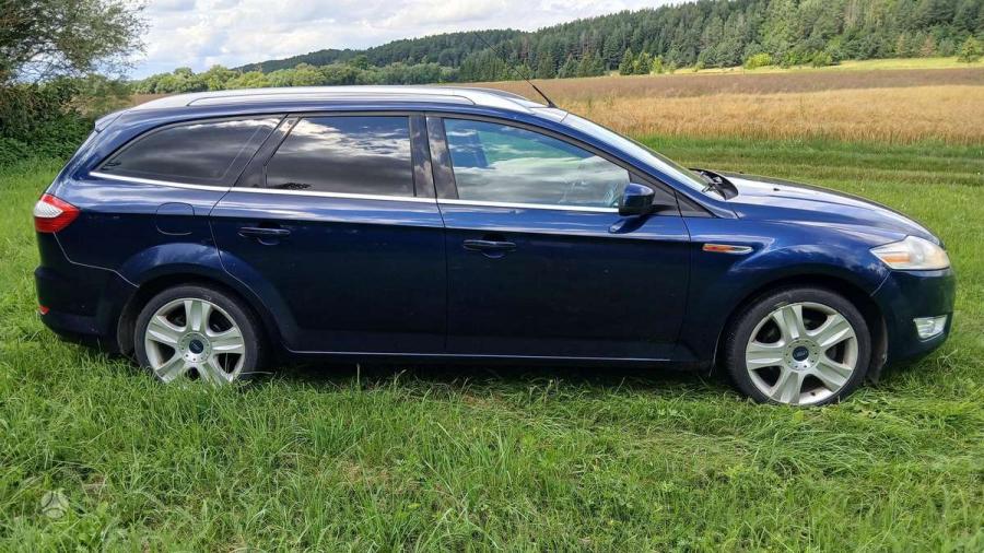 Zils Ford Mondeo 2008 Jurbarkas, ar dzinēja tilpumu 2.00 L un nobraukumu 337 tūkst. km par 1699 €, foto 3 vietnē AUTOMOTO.COM.LV