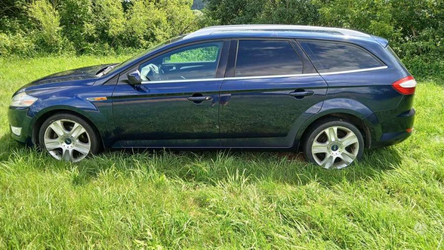 Zils Ford Mondeo 2008 Jurbarkas, ar dzinēja tilpumu 2.00 L un nobraukumu 337 tūkst. km par 1699 €, foto 4 vietnē AUTOMOTO.COM.LV