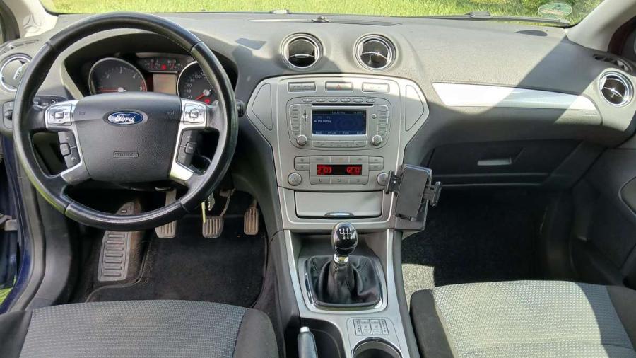 Zils Ford Mondeo 2008 Jurbarkas, ar dzinēja tilpumu 2.00 L un nobraukumu 337 tūkst. km par 1699 €, foto 12 vietnē AUTOMOTO.COM.LV