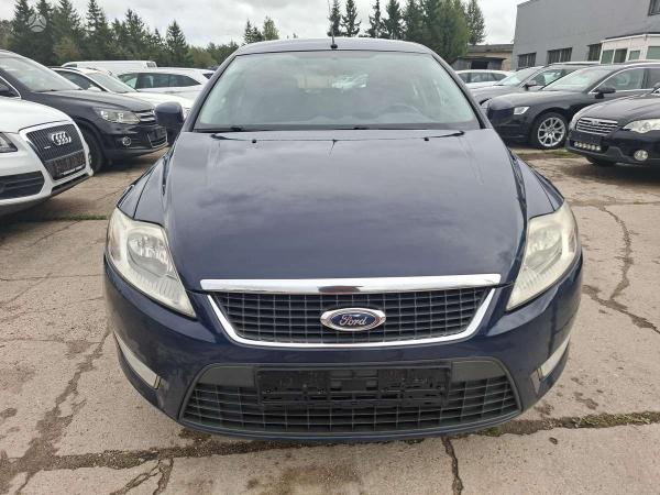 Blue Ford Mondeo 2008 in Utena, with an engine capacity of 2.00 L and mileage of 275 thousand km for 1650 €, photo 3 on AUTOMOTO.COM.LV