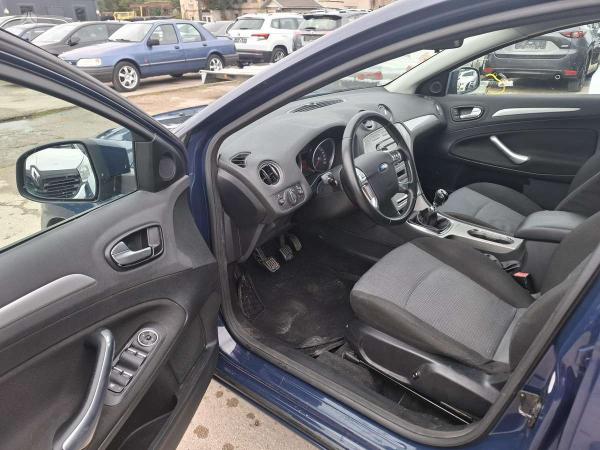 Blue Ford Mondeo 2008 in Utena, with an engine capacity of 2.00 L and mileage of 275 thousand km for 1650 €, photo 11 on AUTOMOTO.COM.LV