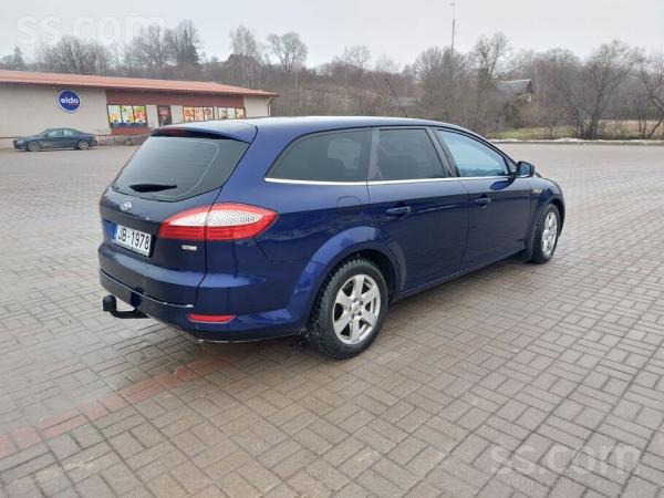Blue Ford Mondeo 2009 in Riga, with an engine capacity of 2.20 L and mileage of 262 thousand km for 2550 €, photo 4 on AUTOMOTO.COM.LV