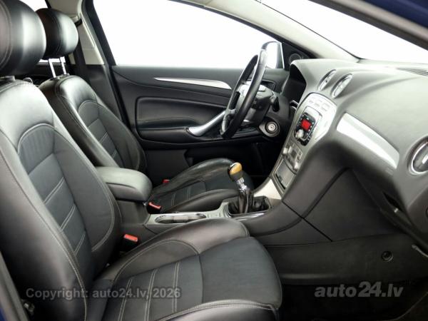 Blue Ford Mondeo 2009 in Tallinn, with an engine capacity of 2.00 L and mileage of 357 thousand km for 1499 €, photo 6 on AUTOMOTO.COM.LV