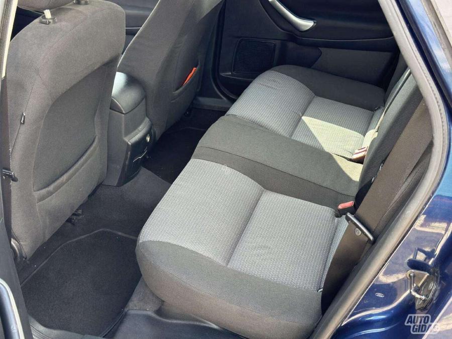 Blue Ford Mondeo 2009 in Vilnius, with an engine capacity of 2.00 L and mileage of 281 thousand km for 950 €, photo 10 on AUTOMOTO.COM.LV