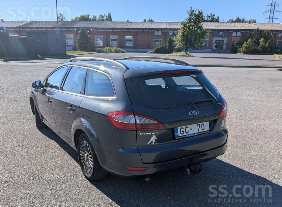 Zils Ford Mondeo 2009 Rīga, ar dzinēja tilpumu 2.00 L un nobraukumu 283 tūkst. km par 2800 €, foto 4 vietnē AUTOMOTO.COM.LV
