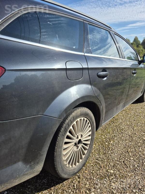 Blue Ford Mondeo 2009 in Balvi, with an engine capacity of 2.00 L and mileage of 287 thousand km for 3000 €, photo 6 on AUTOMOTO.COM.LV