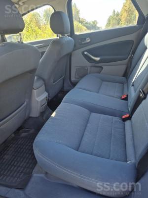 Zils Ford Mondeo 2009 Balvi, ar dzinēja tilpumu 2.00 L un nobraukumu 287 tūkst. km par 3000 €, foto 14 vietnē AUTOMOTO.COM.LV
