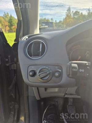 Zils Ford Mondeo 2009 Balvi, ar dzinēja tilpumu 2.00 L un nobraukumu 287 tūkst. km par 3000 €, foto 21 vietnē AUTOMOTO.COM.LV