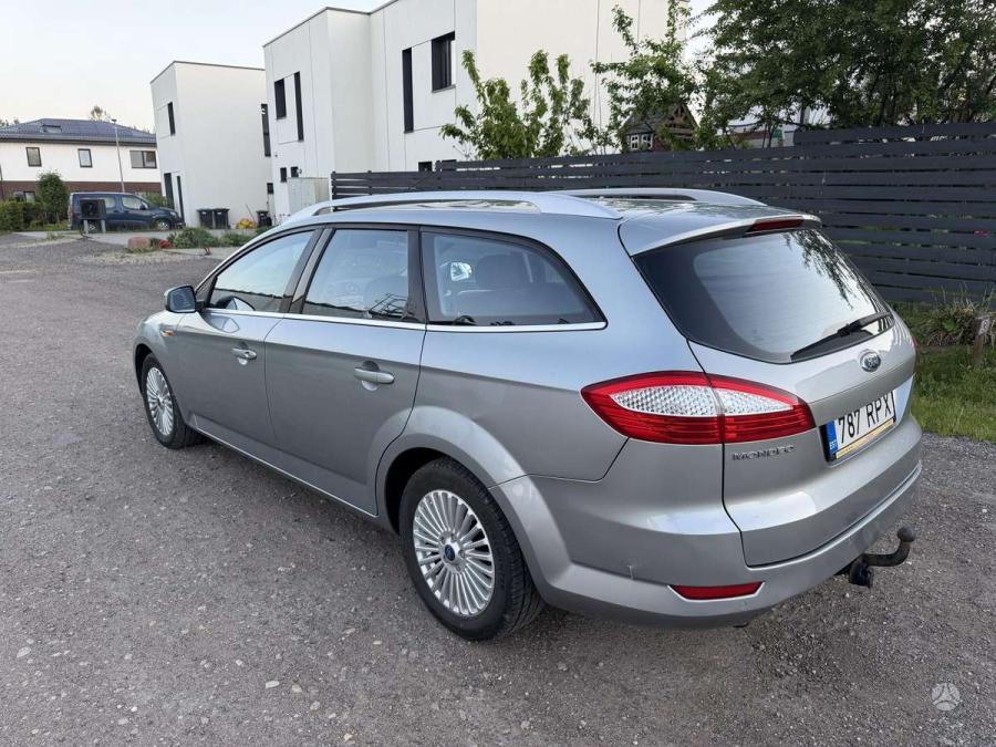 Blue Ford Mondeo 2010 in Vilnius, with an engine capacity of 2.00 L and mileage of 230 thousand km for 2649 €, photo 9 on AUTOMOTO.COM.LV