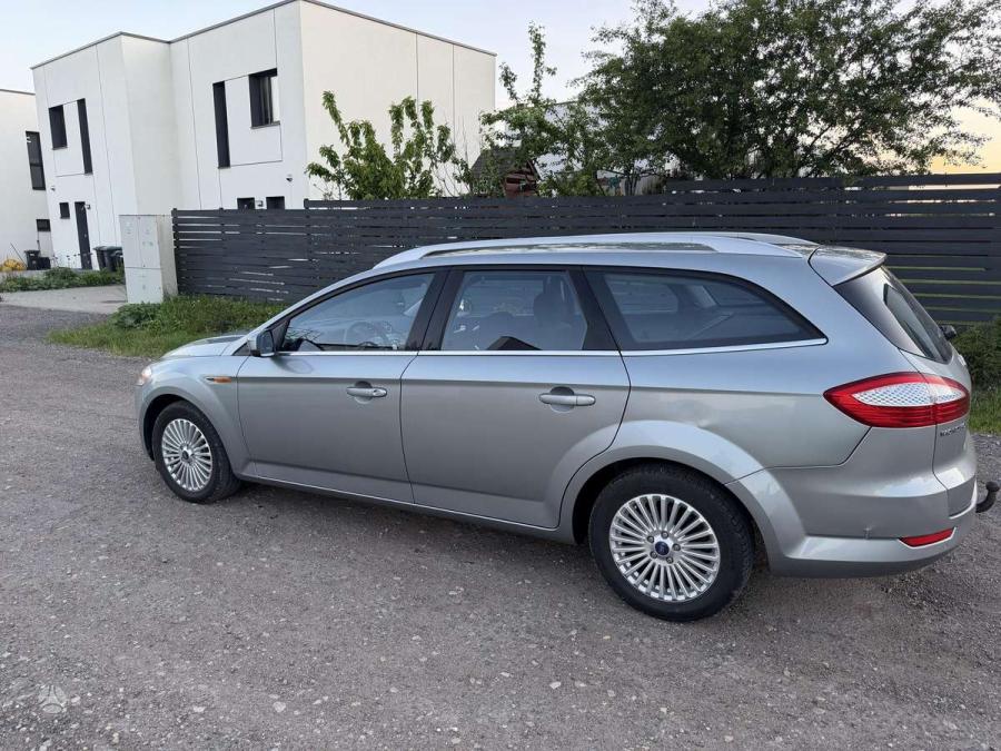 Blue Ford Mondeo 2010 in Vilnius, with an engine capacity of 2.00 L and mileage of 230 thousand km for 2649 €, photo 10 on AUTOMOTO.COM.LV