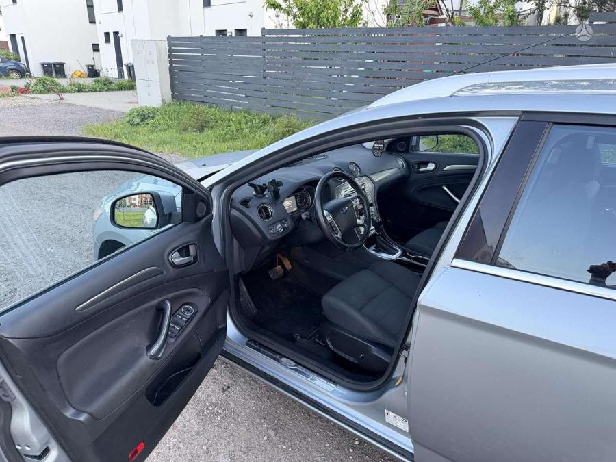 Blue Ford Mondeo 2010 in Vilnius, with an engine capacity of 2.00 L and mileage of 230 thousand km for 2649 €, photo 12 on AUTOMOTO.COM.LV