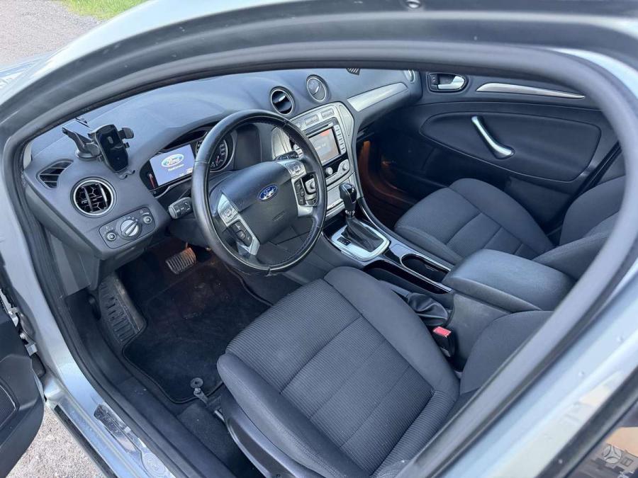 Blue Ford Mondeo 2010 in Vilnius, with an engine capacity of 2.00 L and mileage of 230 thousand km for 2649 €, photo 13 on AUTOMOTO.COM.LV