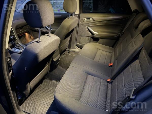 Zils Ford Mondeo 2011 Talsi, ar dzinēja tilpumu 2.00 L un nobraukumu 330 tūkst. km par 1800 €, foto 7 vietnē AUTOMOTO.COM.LV