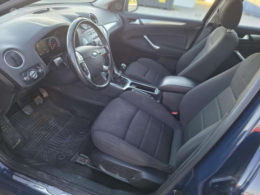 Blue Ford Mondeo 2011 in Kaunas, with an engine capacity of 1.60 L and mileage of 330 thousand km for 2450 €, photo 11 on AUTOMOTO.COM.LV