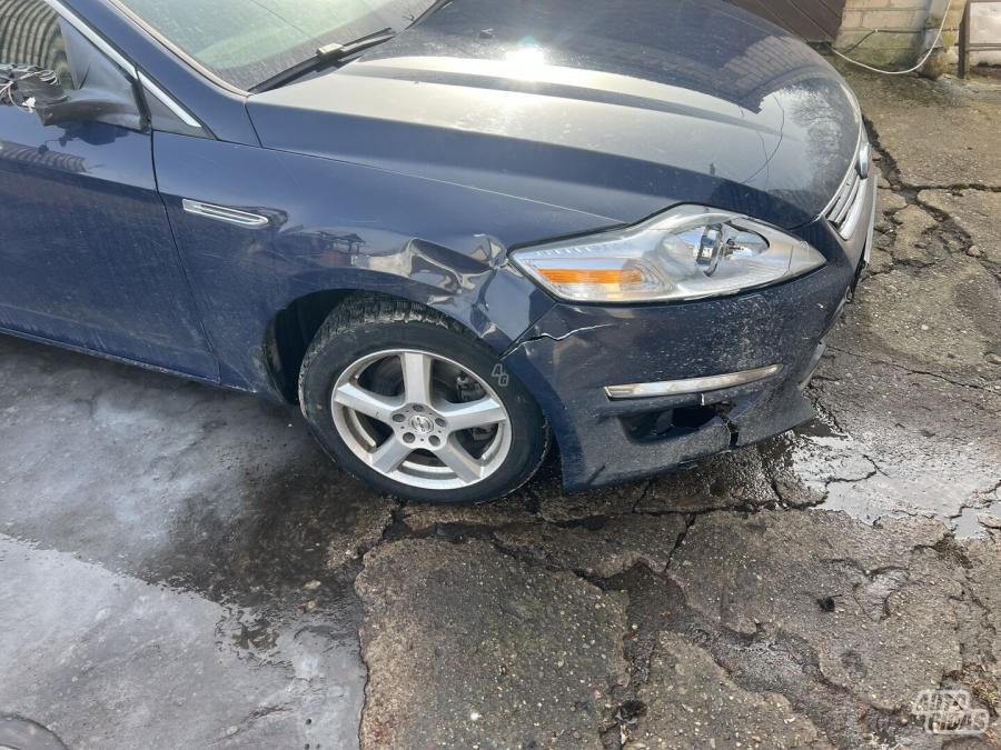 Blue Ford Mondeo 2012 in Kelme, with an engine capacity of 2.00 L and mileage of 320 thousand km for 1000 €, photo 1 on AUTOMOTO.COM.LV
