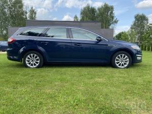 Zils Ford Mondeo 2012 Rīga, ar dzinēja tilpumu 2.00 L un nobraukumu 270 tūkst. km par 3000 €, foto 6 vietnē AUTOMOTO.COM.LV