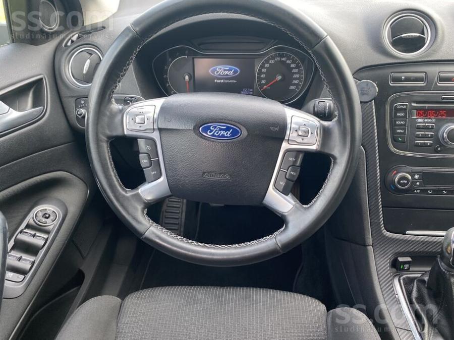 Zils Ford Mondeo 2012 Rīga, ar dzinēja tilpumu 2.00 L un nobraukumu 270 tūkst. km par 3000 €, foto 8 vietnē AUTOMOTO.COM.LV