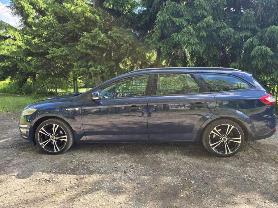 Zils Ford Mondeo 2012 Utena, ar dzinēja tilpumu 2.00 L un nobraukumu 295 tūkst. km par 3150 €, foto 5 vietnē AUTOMOTO.COM.LV