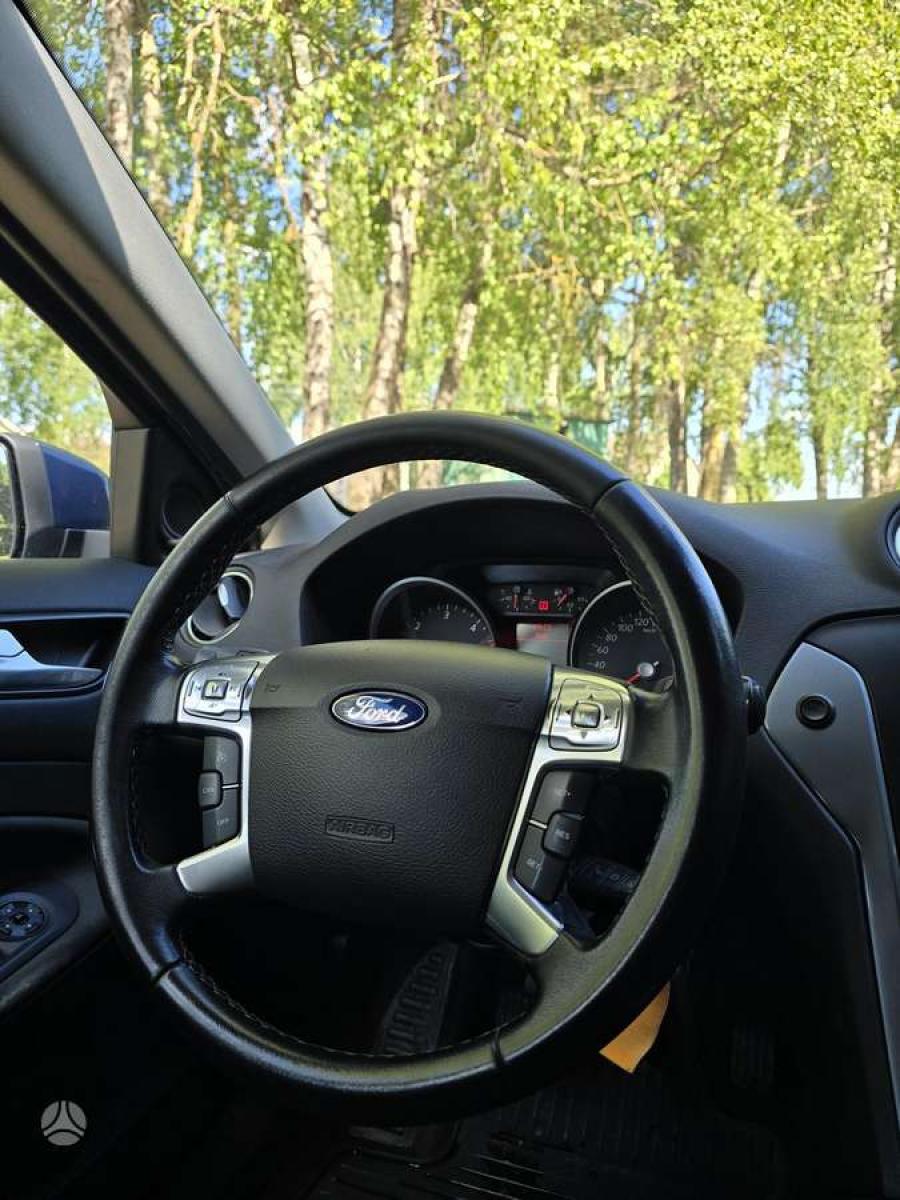 Zils Ford Mondeo 2012 Utena, ar dzinēja tilpumu 2.00 L un nobraukumu 295 tūkst. km par 3150 €, foto 22 vietnē AUTOMOTO.COM.LV