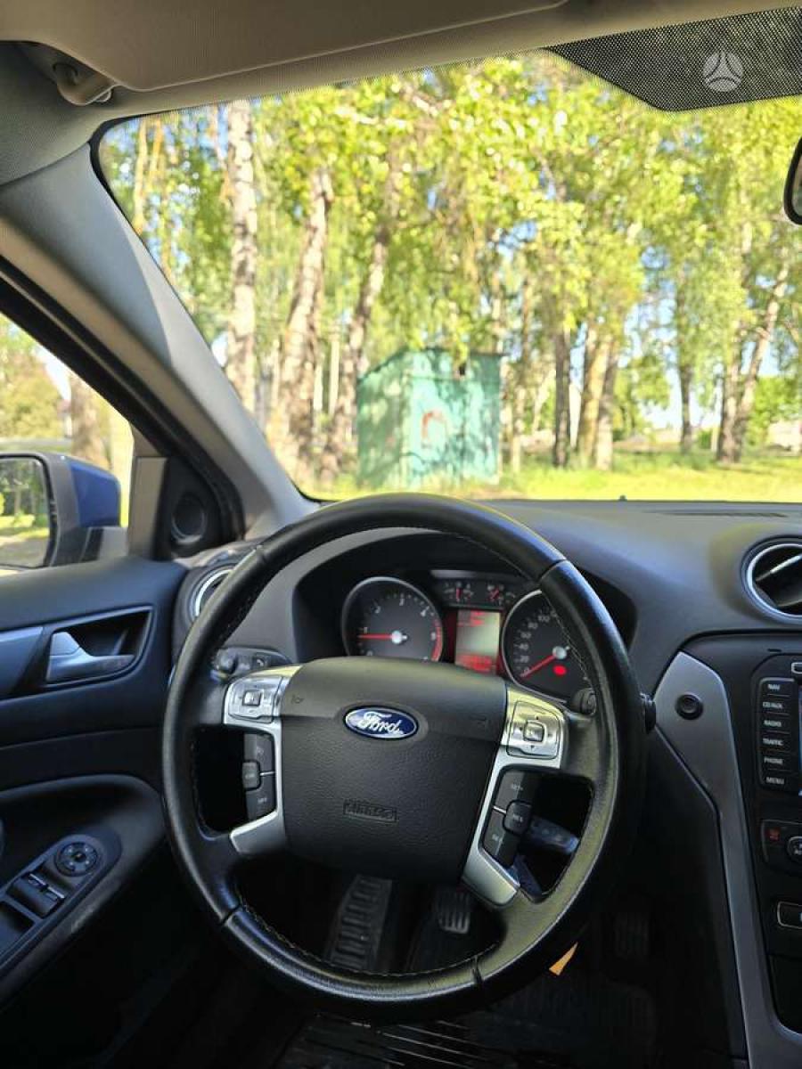 Zils Ford Mondeo 2012 Utena, ar dzinēja tilpumu 2.00 L un nobraukumu 295 tūkst. km par 3150 €, foto 25 vietnē AUTOMOTO.COM.LV