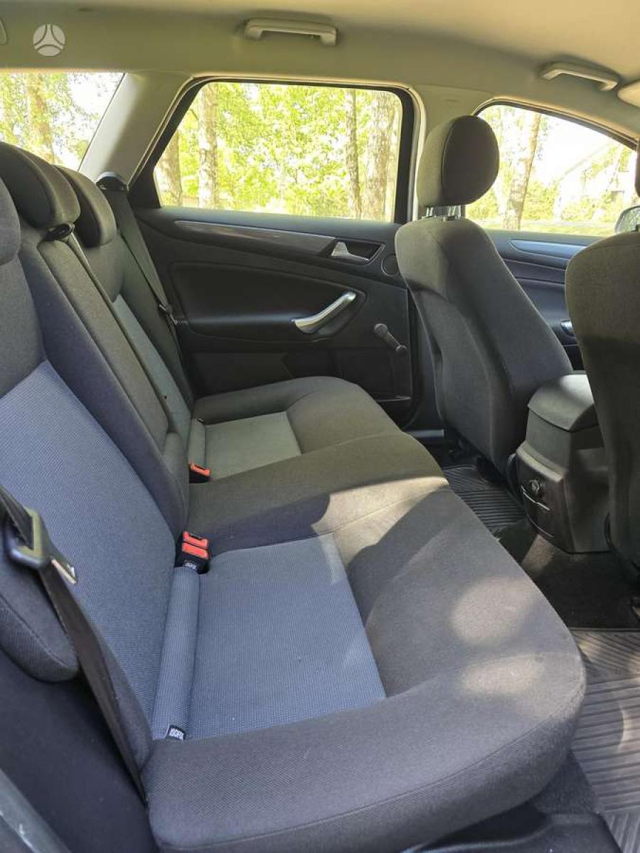 Zils Ford Mondeo 2012 Utena, ar dzinēja tilpumu 2.00 L un nobraukumu 295 tūkst. km par 3150 €, foto 26 vietnē AUTOMOTO.COM.LV