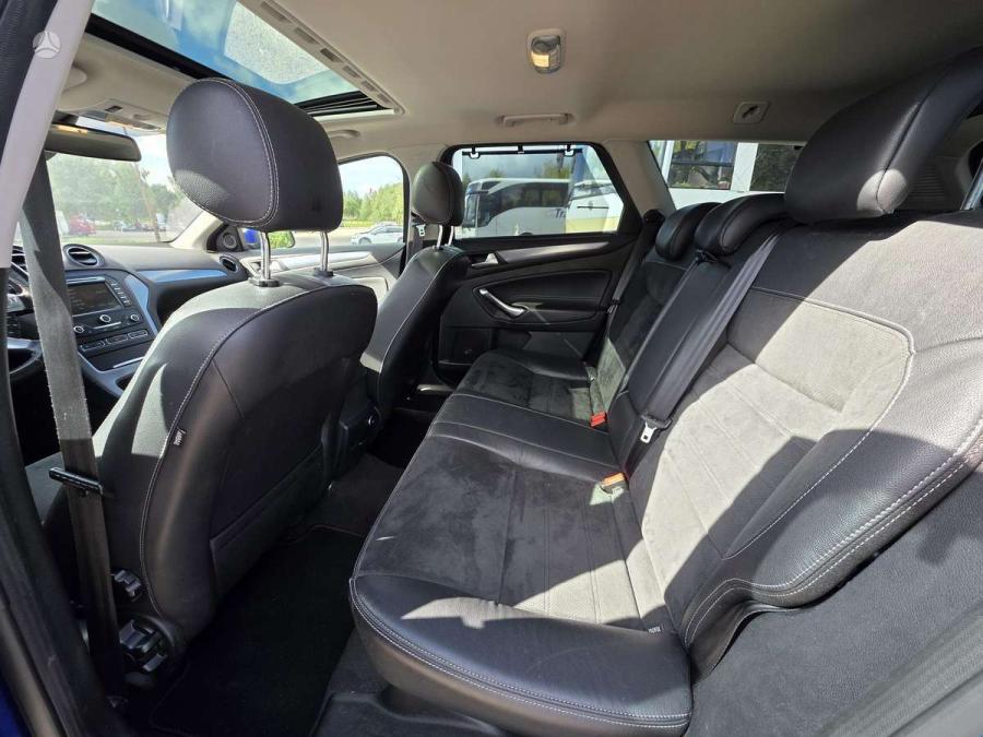 Blue Ford Mondeo 2014 in Vilnius, with an engine capacity of 1.56 L and mileage of 233 thousand km for 4200 €, photo 9 on AUTOMOTO.COM.LV