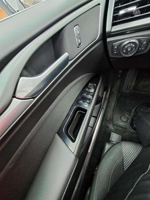 Blue Ford Mondeo 2015 in Ukmerge, with an engine capacity of 2.00 L and mileage of 266 thousand km for 7790 €, photo 7 on AUTOMOTO.COM.LV