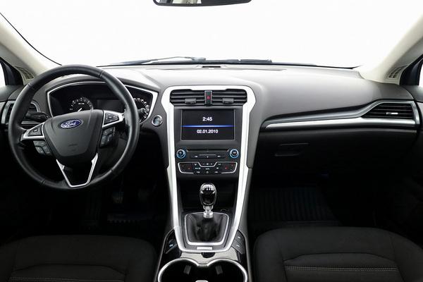 Zils Ford Mondeo 2016 Tallina, ar dzinēja tilpumu 2.00 L un nobraukumu 357 tūkst. km par 4999 €, foto 5 vietnē AUTOMOTO.COM.LV
