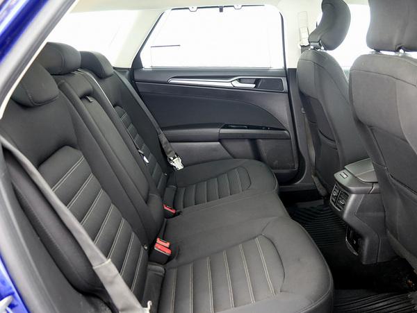 Zils Ford Mondeo 2016 Tallina, ar dzinēja tilpumu 2.00 L un nobraukumu 357 tūkst. km par 4999 €, foto 7 vietnē AUTOMOTO.COM.LV