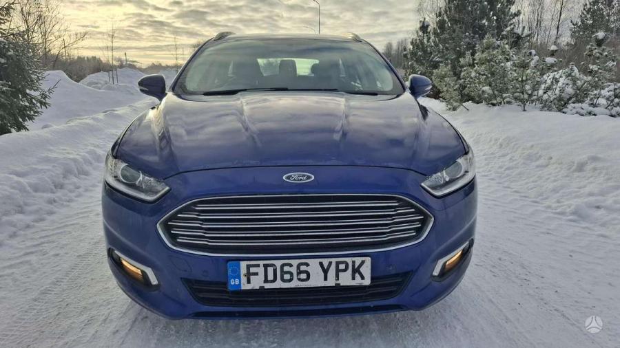 Blue Ford Mondeo 2017 in Siauliai, with an engine capacity of 2.00 L and mileage of 200 thousand km for 2799 €, photo 2 on AUTOMOTO.COM.LV