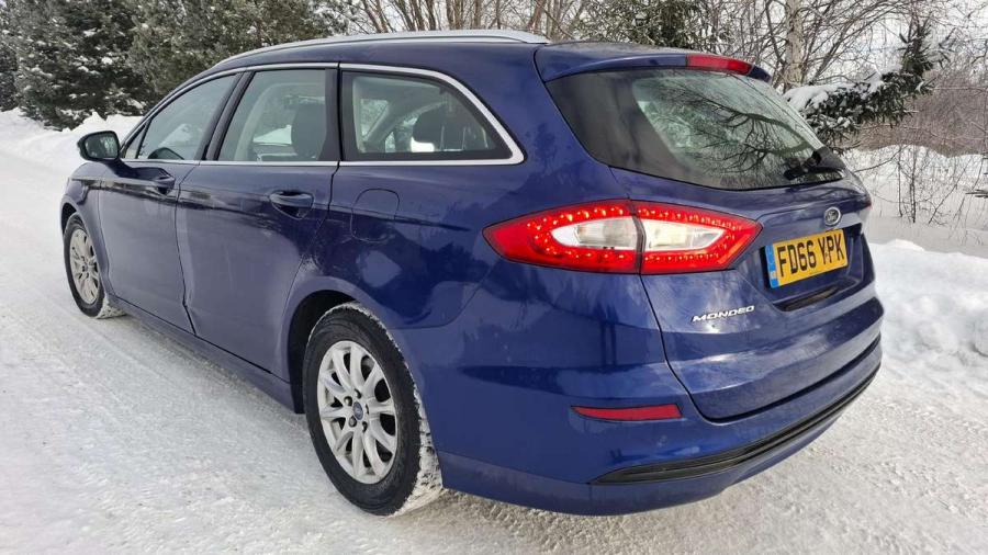 Blue Ford Mondeo 2017 in Siauliai, with an engine capacity of 2.00 L and mileage of 200 thousand km for 2799 €, photo 6 on AUTOMOTO.COM.LV