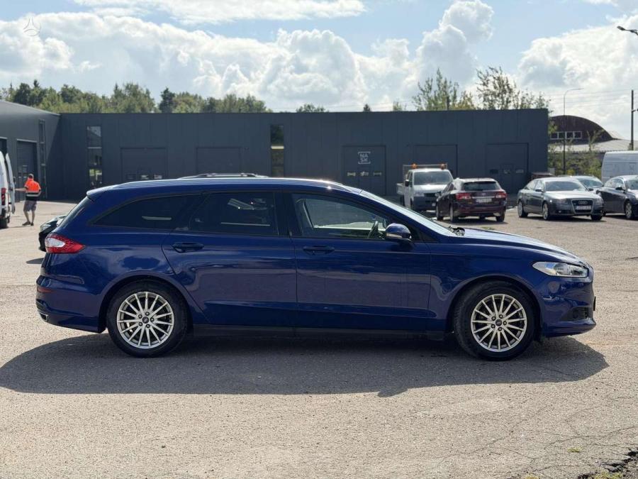 Blue Ford Mondeo 2017 in Vilnius, with an engine capacity of 2.00 L and mileage of 164 thousand km for 7999 €, photo 7 on AUTOMOTO.COM.LV