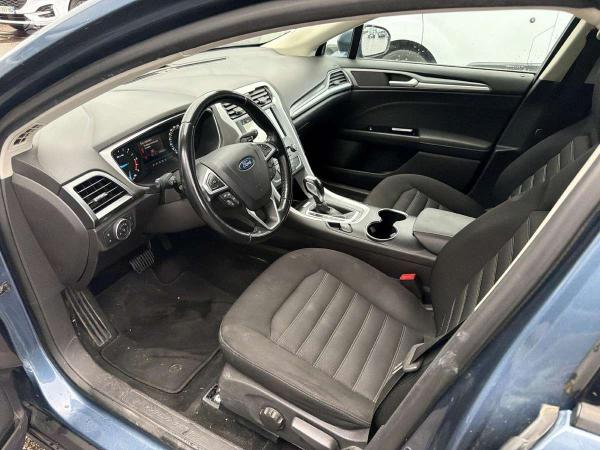 Blue Ford Mondeo 2018 in Taurage, with an engine capacity of 2.00 L and mileage of 244 thousand km for 8200 €, photo 5 on AUTOMOTO.COM.LV