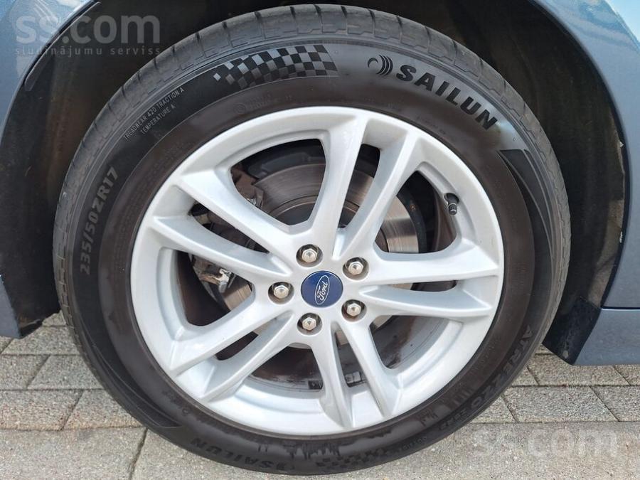 Blue Ford Mondeo 2018 in Riga, with an engine capacity of 2.00 L and mileage of 183 thousand km for 8000 €, photo 14 on AUTOMOTO.COM.LV