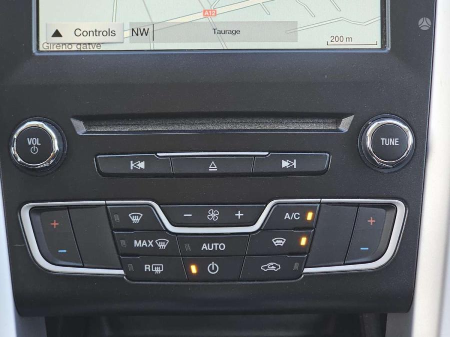 Zils Ford Mondeo 2018 Tauragė, ar dzinēja tilpumu 2.00 L un nobraukumu 243 tūkst. km par 7400 €, foto 20 vietnē AUTOMOTO.COM.LV