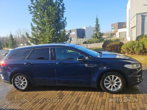 Blue Ford Mondeo 2019 in Tartu, with an engine capacity of 2.00 L and mileage of 179 thousand km for 11500 €, photo 3 on AUTOMOTO.COM.LV
