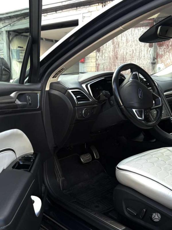 Zils Ford Mondeo 2019 Kauņa, ar dzinēja tilpumu 2.00 L un nobraukumu 131 tūkst. km par 18100 €, foto 5 vietnē AUTOMOTO.COM.LV
