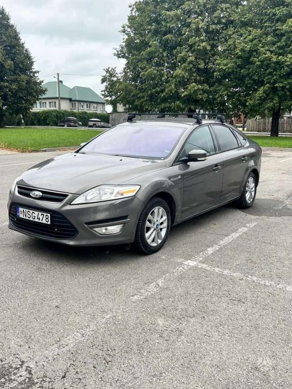 Ford Mondeo 2010 in Silale on AUTOMOTO.COM.LV Brown Ford Mondeo 2010 in Silale, with an engine capacity of 2.00 L and mileage of 245 thousand km for 2100 €, photo 1 on AUTOMOTO.COM.LV