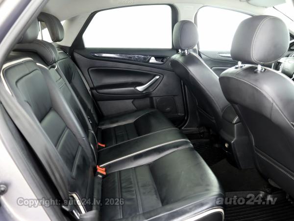 Brown Ford Mondeo 2011 in Tallinn, with an engine capacity of 2.00 L and mileage of 357 thousand km for 2499 €, photo 8 on AUTOMOTO.COM.LV