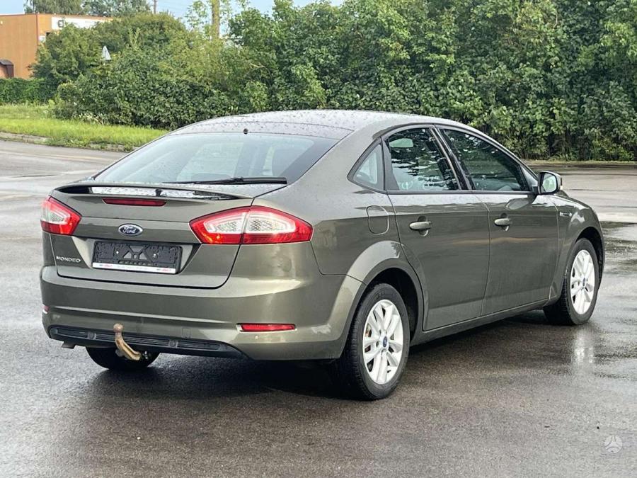 Brown Ford Mondeo 2012 in Radviliskis, with an engine capacity of 2.00 L and mileage of 202 thousand km for 3750 €, photo 7 on AUTOMOTO.COM.LV