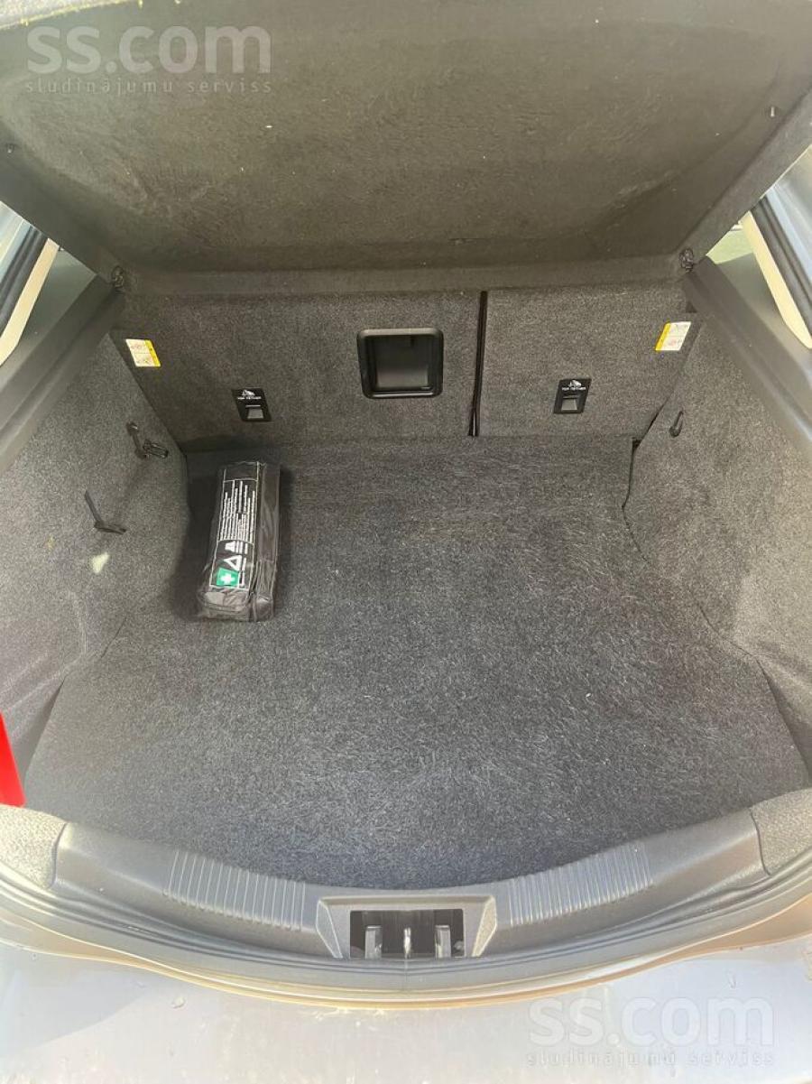 Brūns Ford Mondeo 2019 Rīga, ar dzinēja tilpumu 2.00 L un nobraukumu 80 tūkst. km par 12400 €, foto 7 vietnē AUTOMOTO.COM.LV