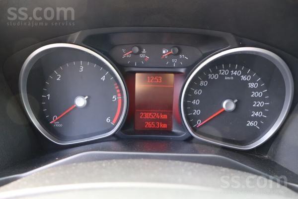 Brūns Ford Mondeo 2012 Rīga, ar dzinēja tilpumu 2.00 L un nobraukumu 231 tūkst. km par 4700 €, foto 8 vietnē AUTOMOTO.COM.LV