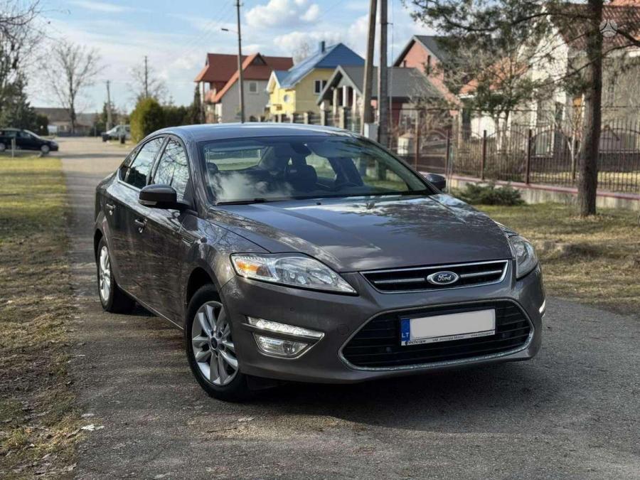 Brūns Ford Mondeo 2013 Viļņa, ar dzinēja tilpumu 2.00 L un nobraukumu 270 tūkst. km par 2590 €, foto 3 vietnē AUTOMOTO.COM.LV