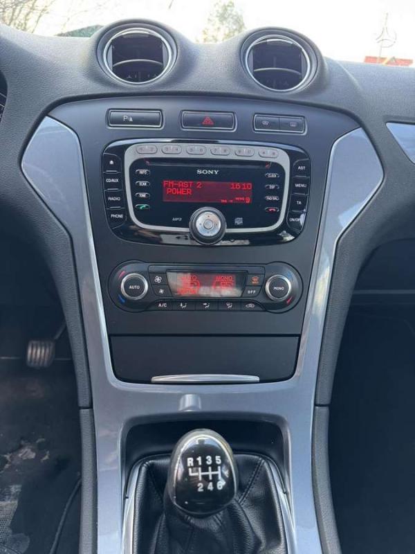 Brown Ford Mondeo 2013 in Vilnius, with an engine capacity of 2.00 L and mileage of 270 thousand km for 2590 €, photo 6 on AUTOMOTO.COM.LV