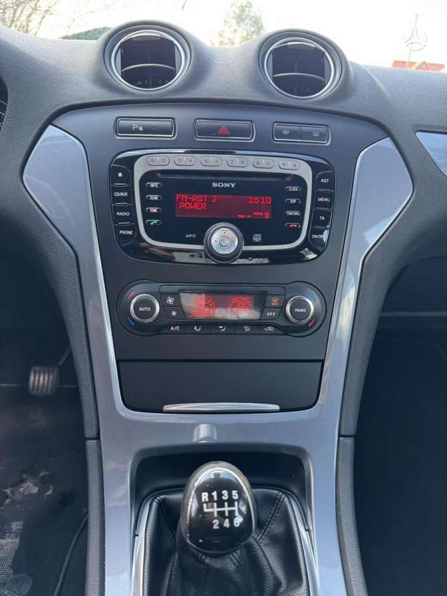Brūns Ford Mondeo 2013 Viļņa, ar dzinēja tilpumu 2.00 L un nobraukumu 270 tūkst. km par 2590 €, foto 7 vietnē AUTOMOTO.COM.LV
